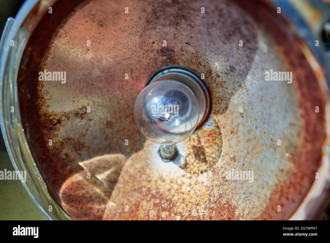 Destroyed bulb hi-res stock photography and images - Alamy