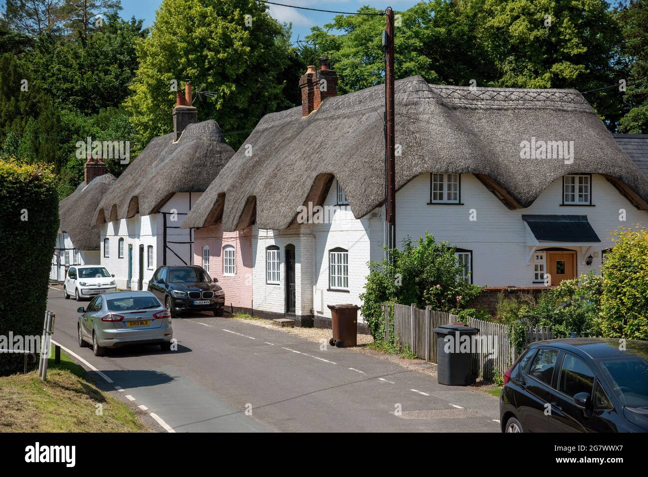 Micheldever, Winchester, Hampshire, England, UK. 2021. Scenic thatch ...