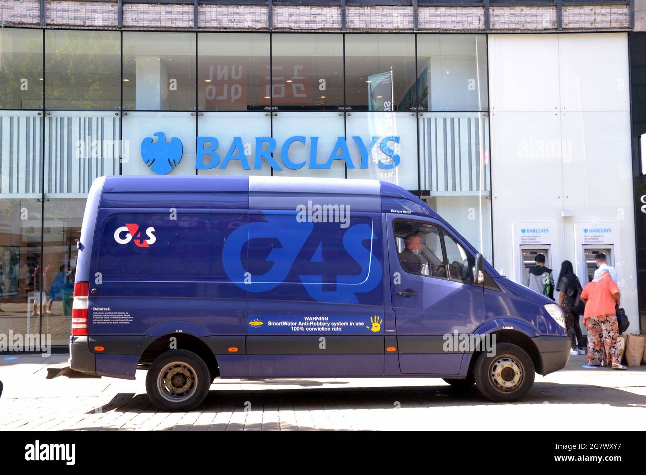 Barclays Bank Branch High Resolution Stock Photography and Images - Alamy