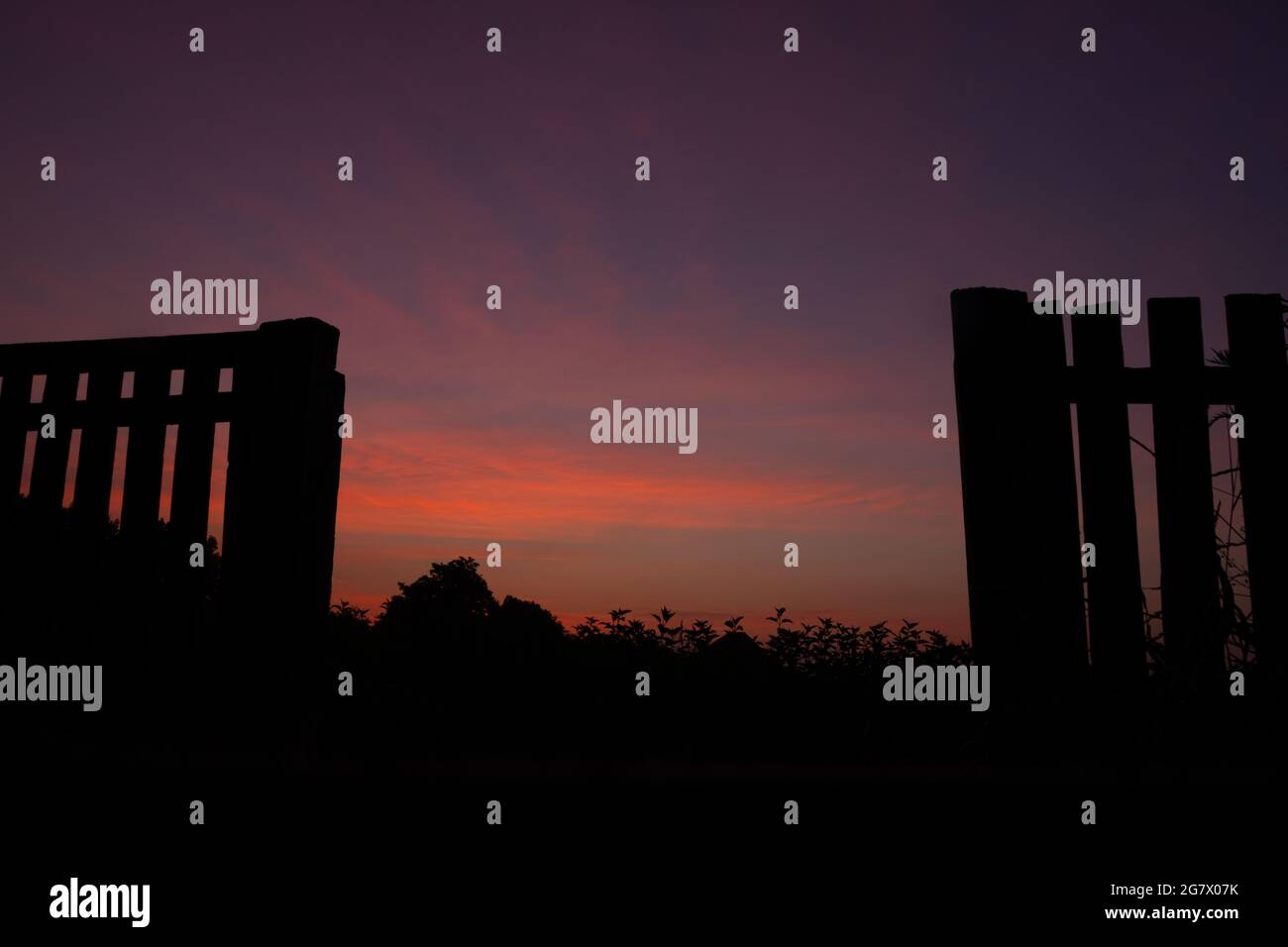 Bright scenic dawn hi-res stock photography and images - Alamy