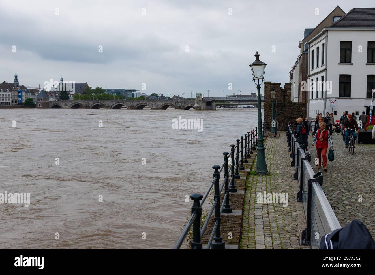 floods in downtown Maastricht and the historical centre after heavy ...
