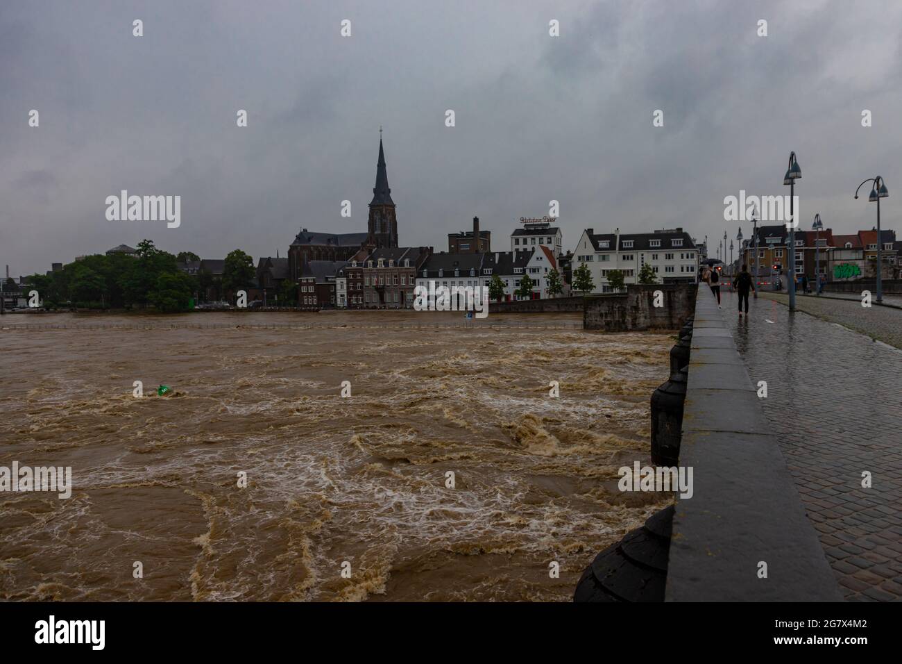 floods in downtown Maastricht and the historical centre after heavy ...