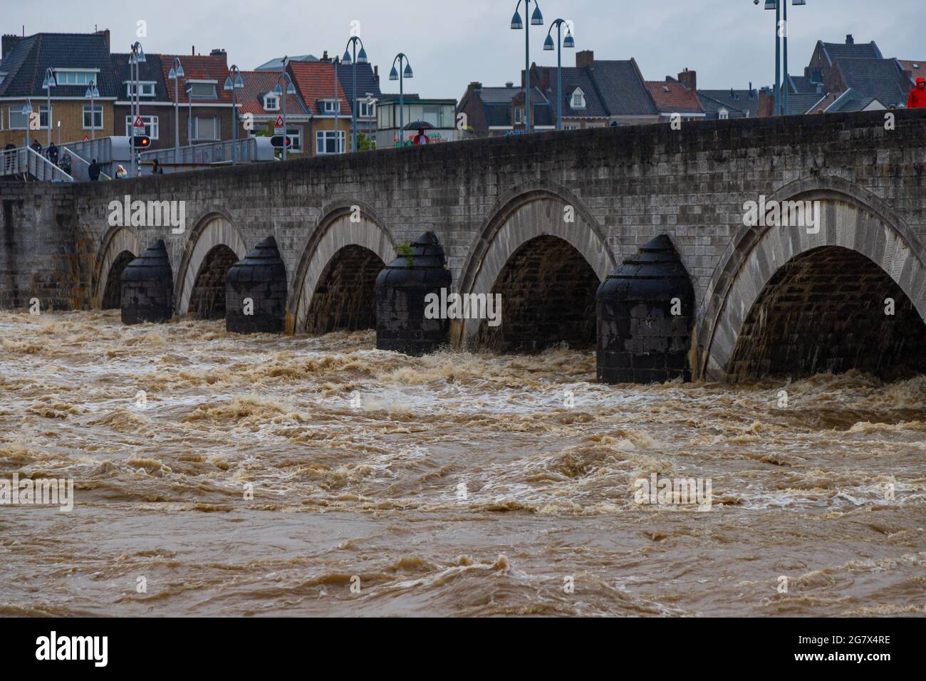 floods in downtown Maastricht and the historical centre after heavy ...