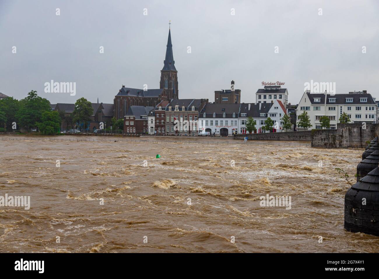 floods in downtown Maastricht and the historical centre after heavy ...