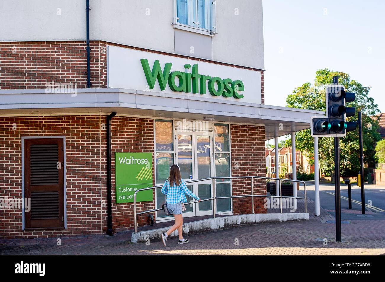 Maidenhead, Berkshire, UK. 16th July, 2021. A Waitrose delivery van out ...