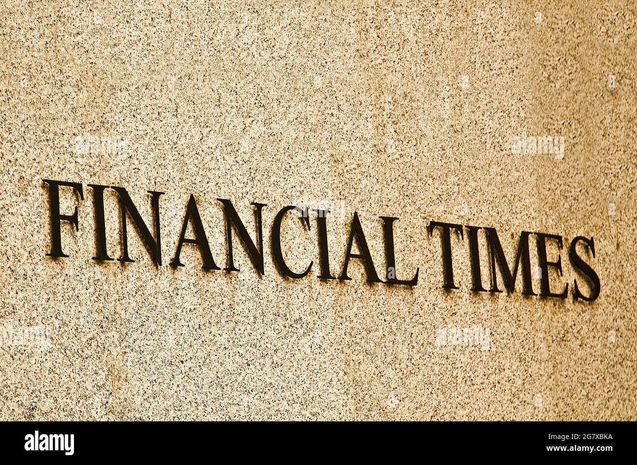 Financial times newspaper logo hi-res stock photography and images - Alamy