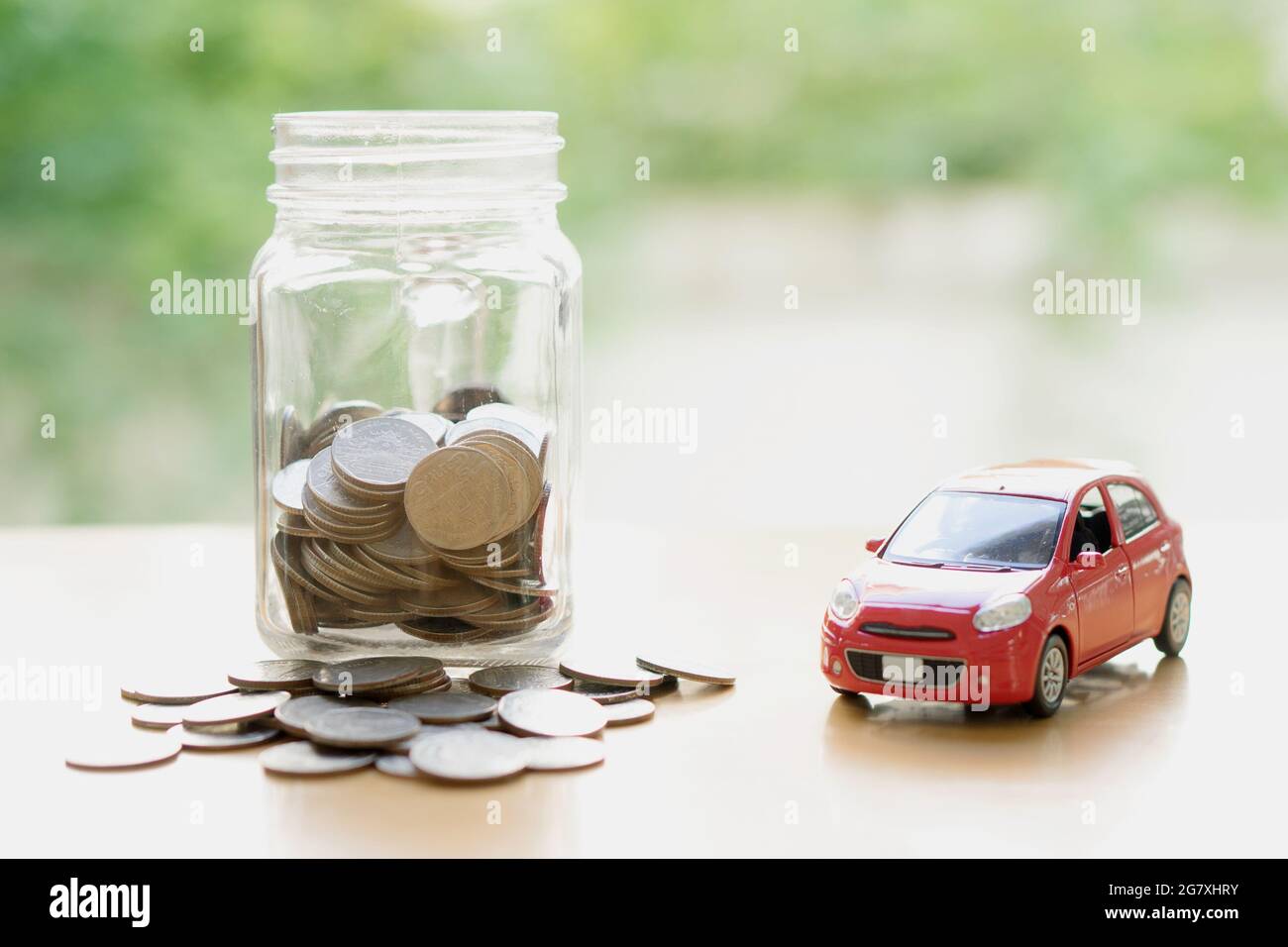 Installment saving hi-res stock photography and images - Alamy