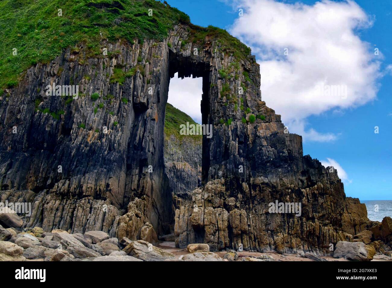 Church doors rock formation hi-res stock photography and images - Alamy