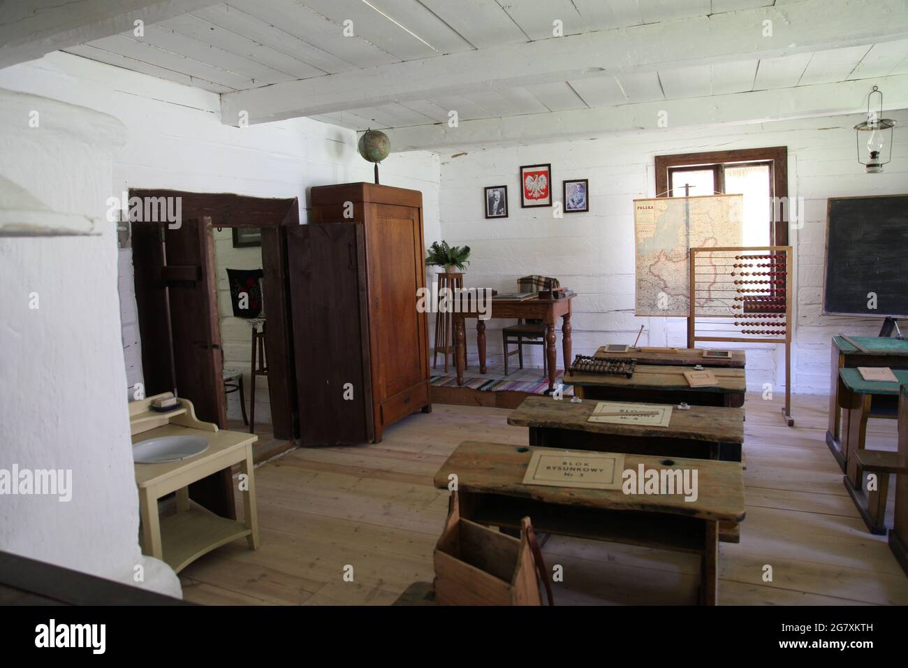 Open air classroom hi-res stock photography and images - Alamy