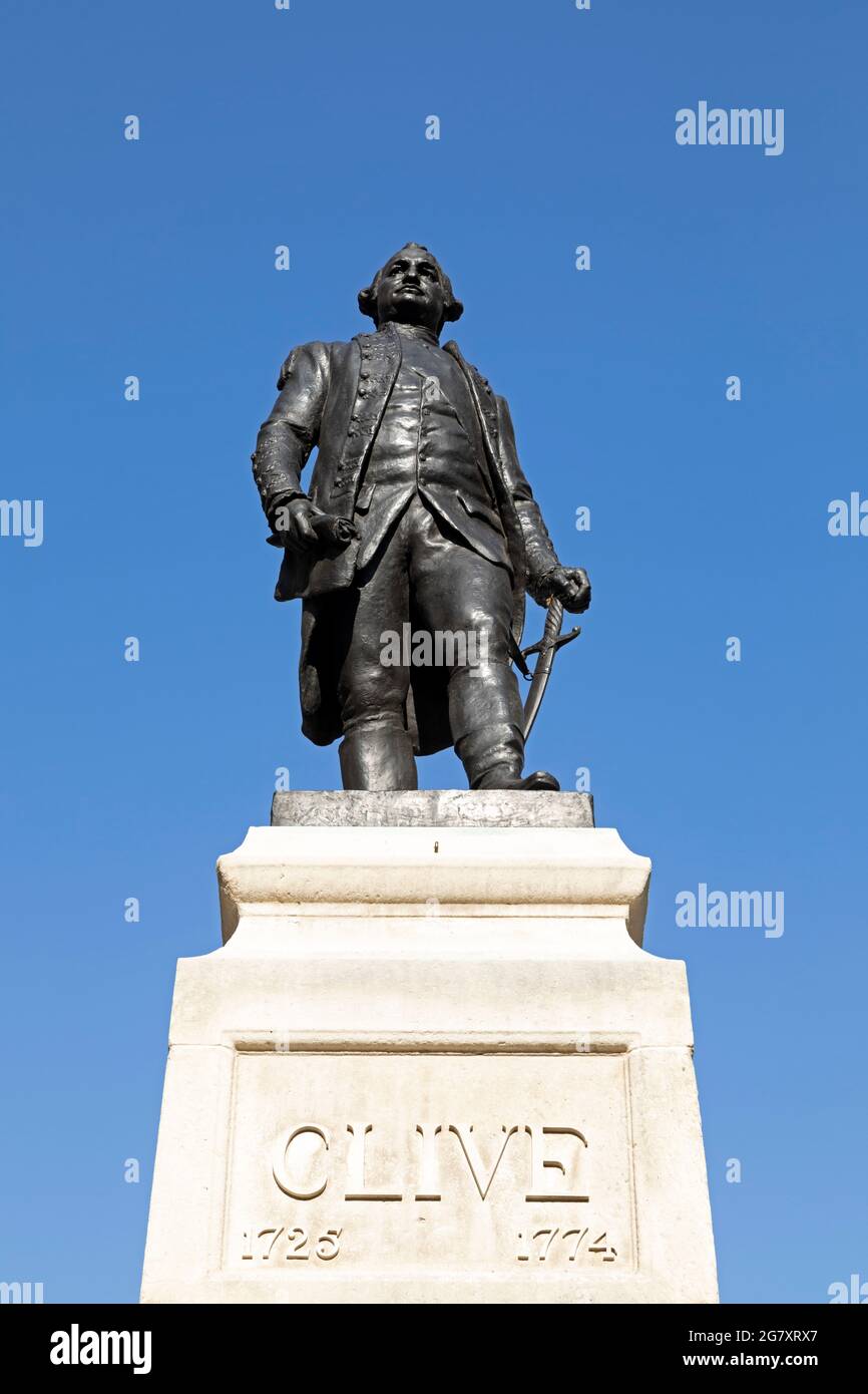 Major general robert clive monument hi-res stock photography and images ...