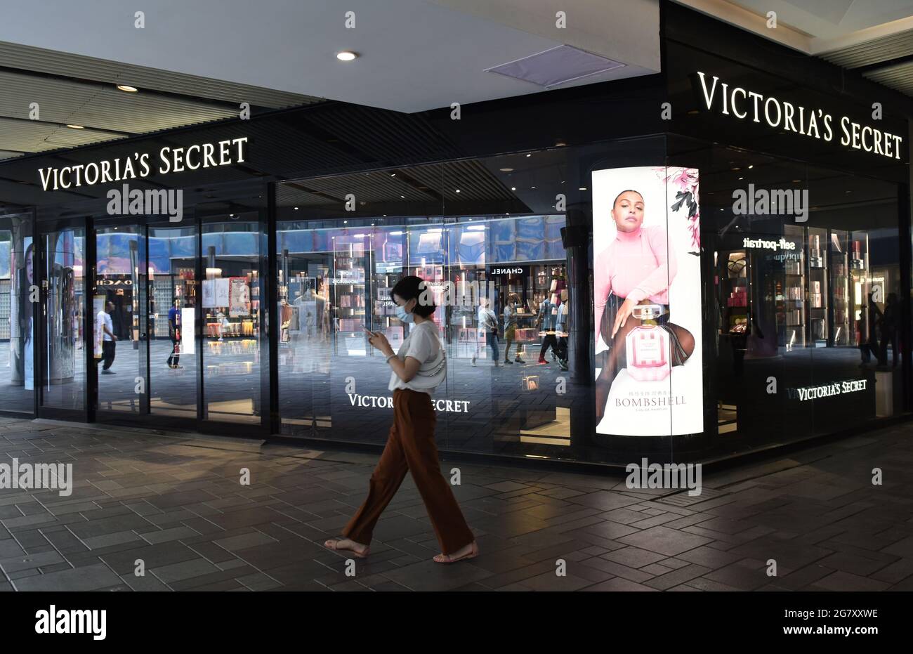 Victorias secret store hi-res stock photography and images - Alamy