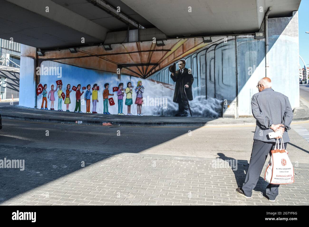 Ankara, Turkey. 17th May, 2021. Artists from Ankara Metropolitan ...