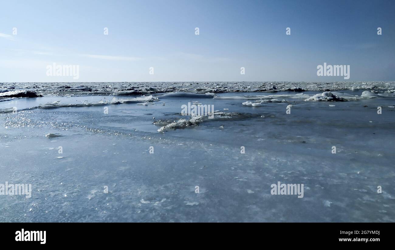 Ice lumps on the sea coast in winter Stock Photo - Alamy