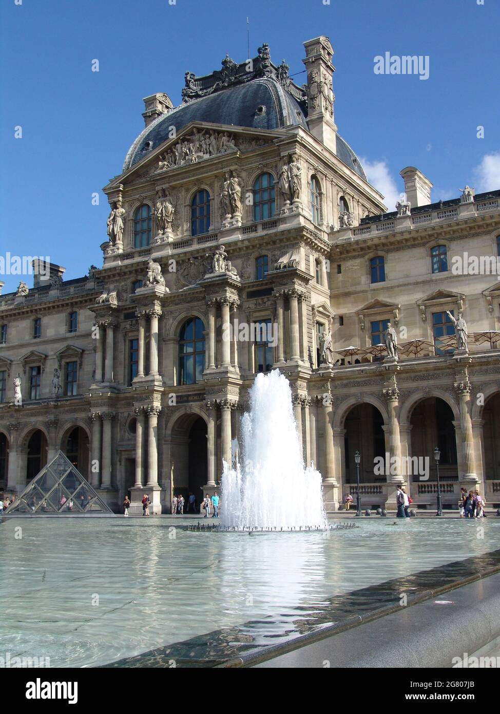 PARIS, FRANCE - Aug 10, 2010: Architectural details of the renaissance ...