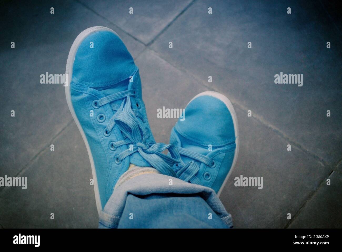 Tile floor feet hi-res stock photography and images - Alamy