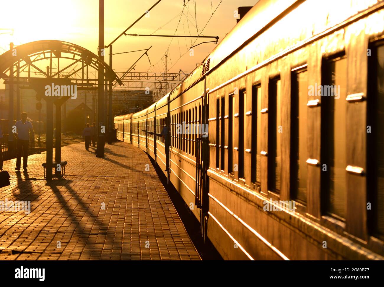 train at the station Stock Photo - Alamy
