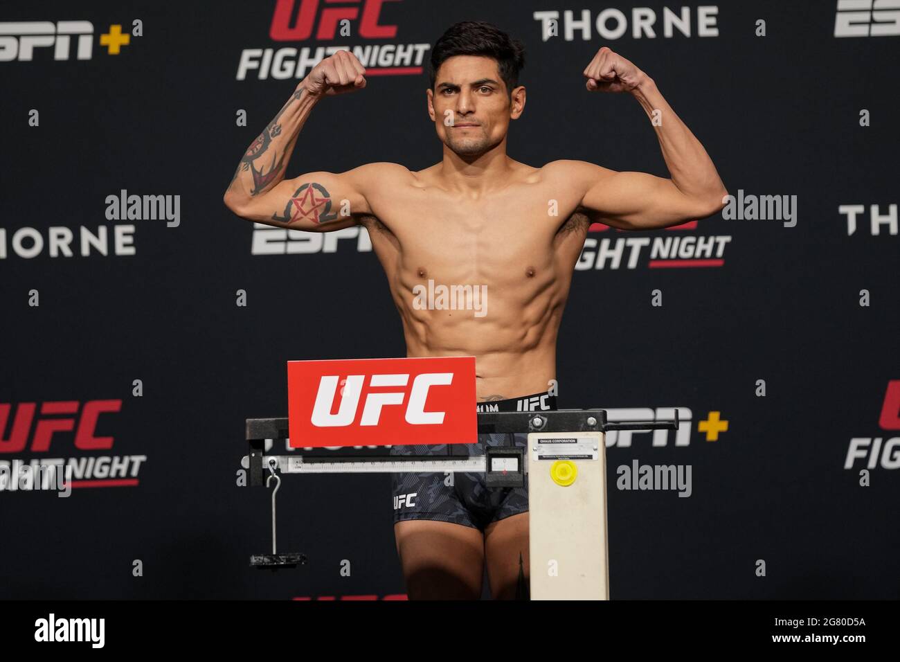 Las Vegas, USA. 16th July, 2021. Gabriel Benítez steps on the scale for ...