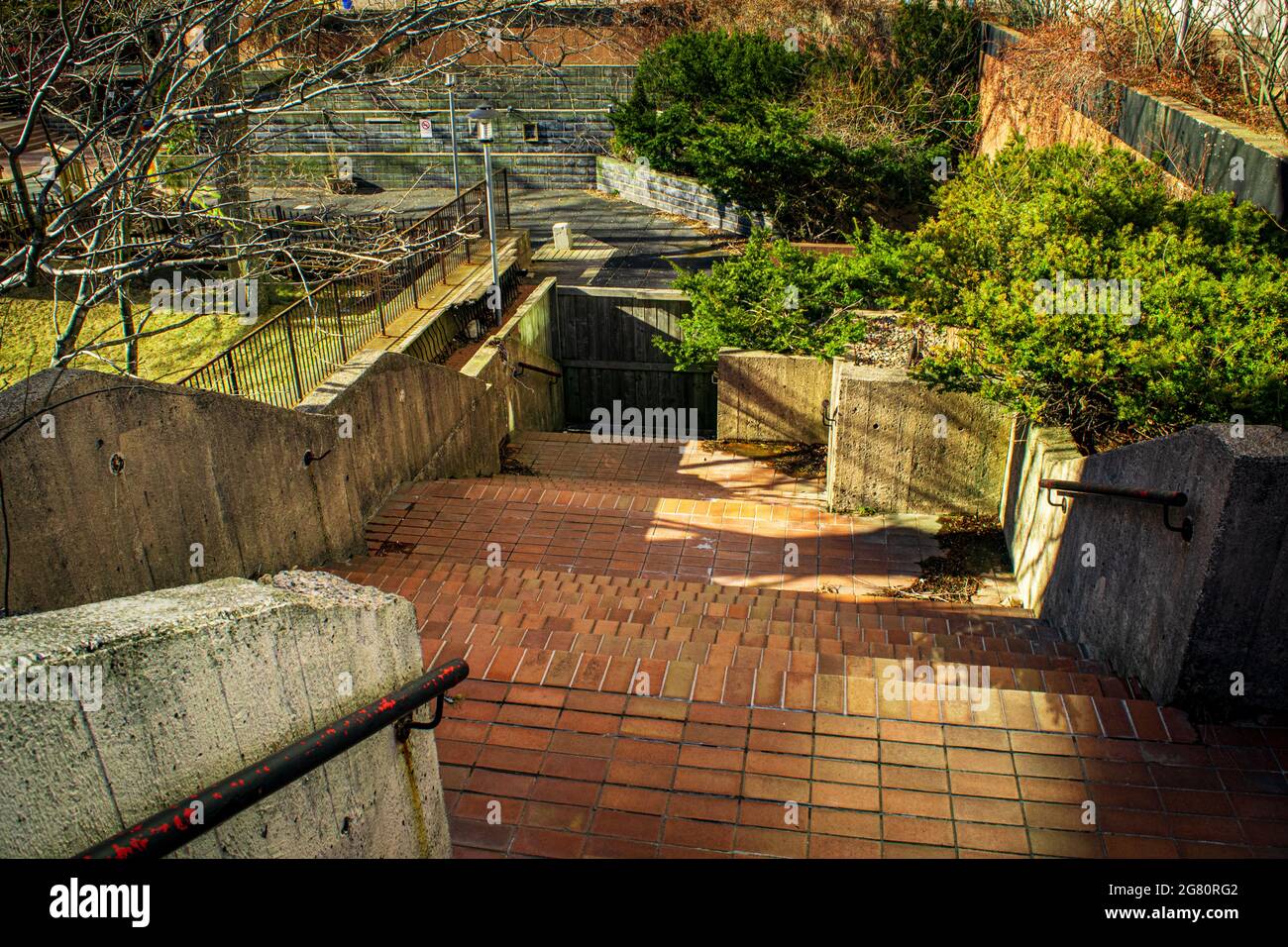hidden stairway paths between buildings, church and courtyard Stock ...