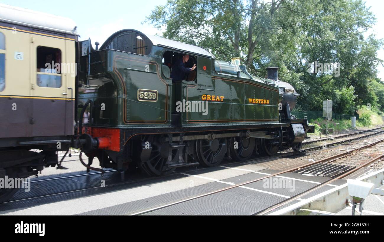 Steam locomotive 5239 Goliath operating as part of Dartmouth Steam ...