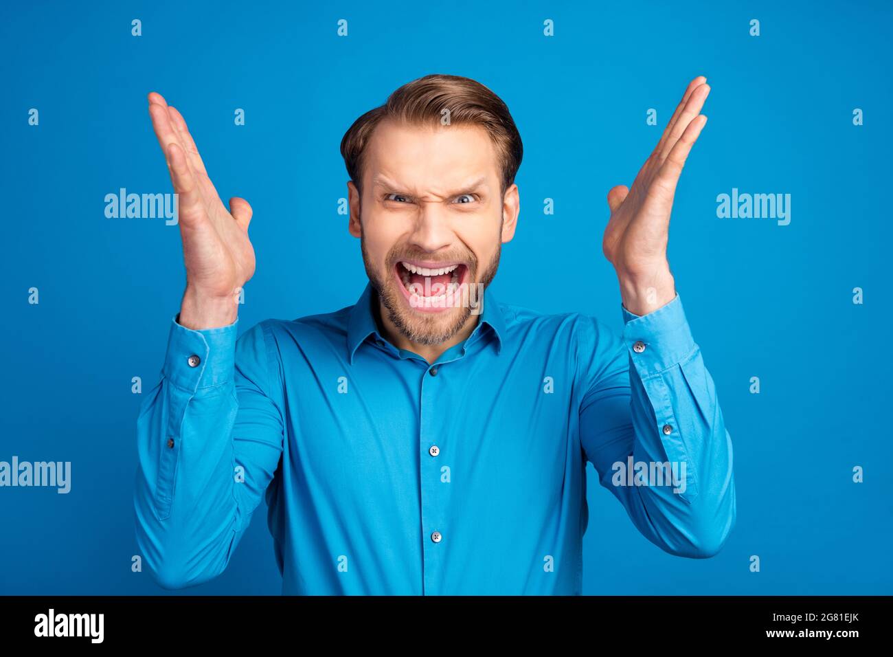 Conflict scream hi-res stock photography and images - Alamy