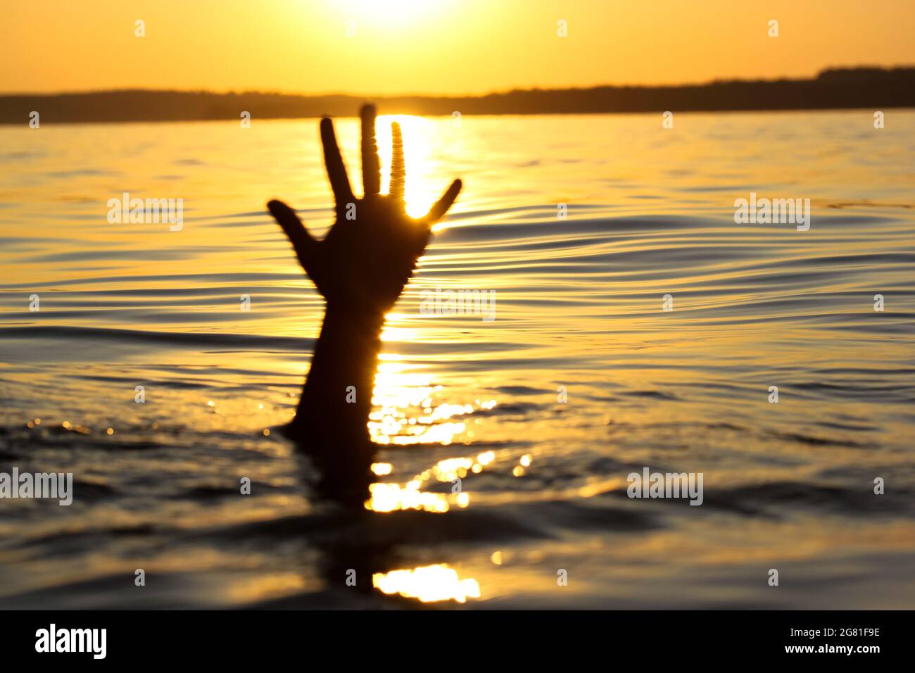 Drowner hi-res stock photography and images - Alamy