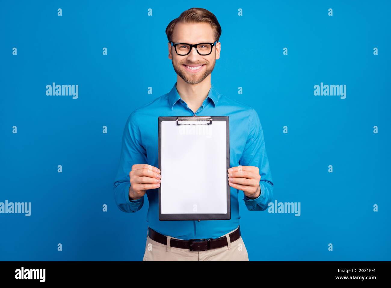 Show your papers hi-res stock photography and images - Alamy