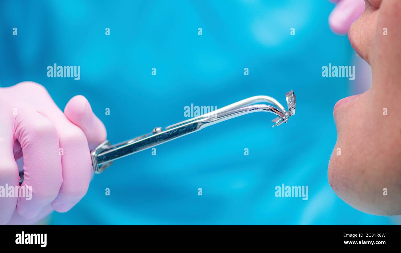 Endodontics hi-res stock photography and images - Alamy