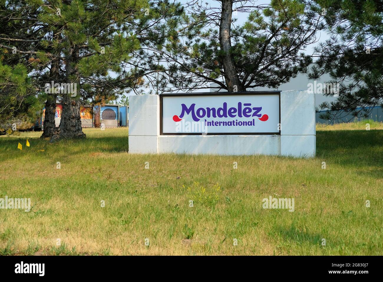 Mondelez international distribution center hi-res stock photography and ...