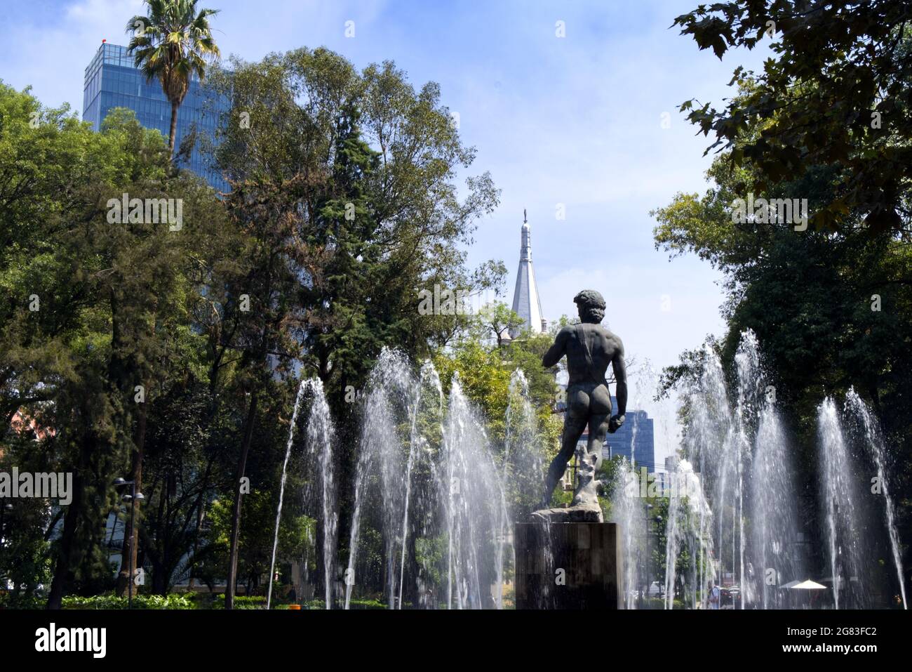 Mexico City - Plaza Rio Janeiro Statue & Fountain Stock Photo - Alamy