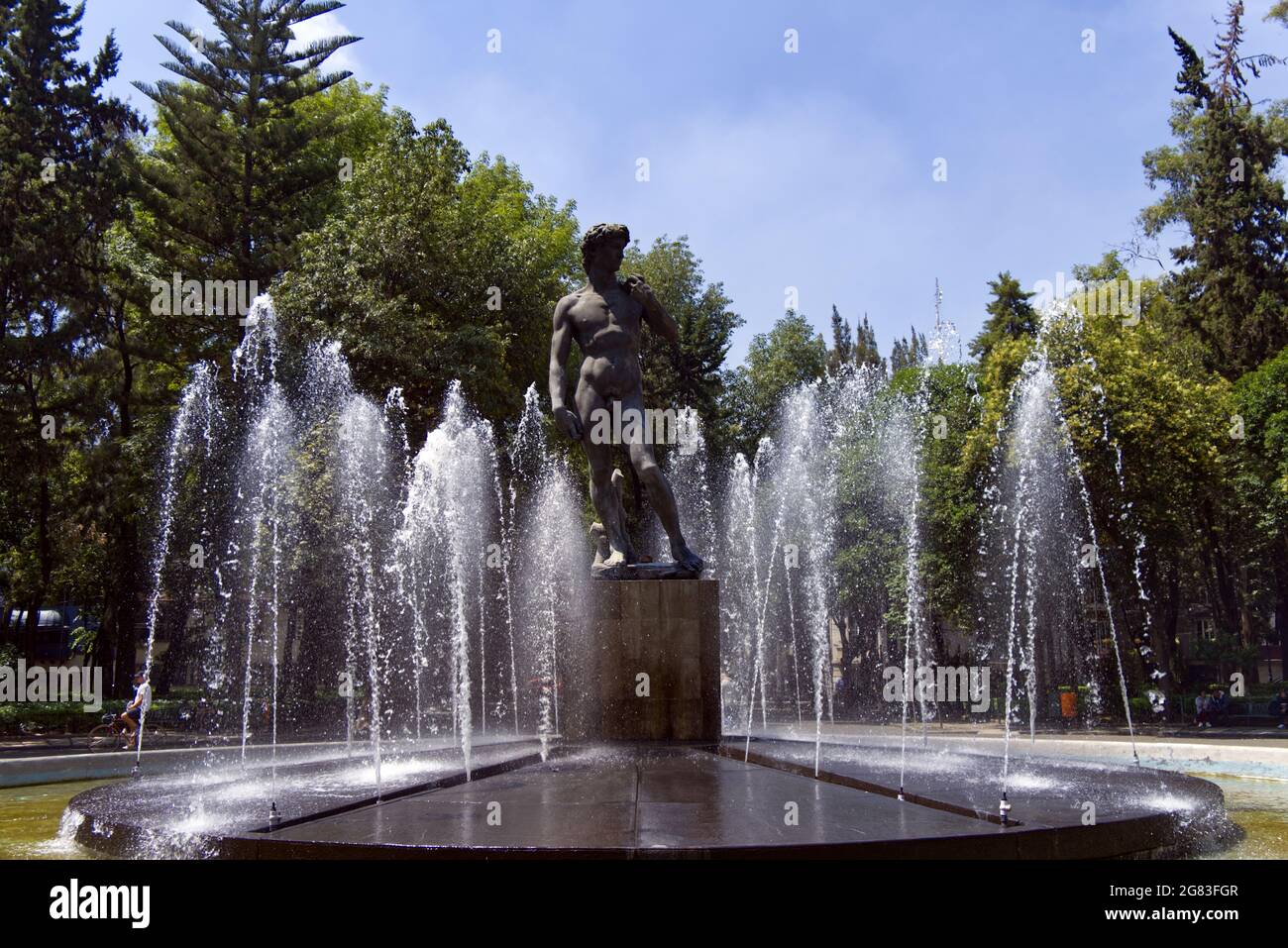 Mexico City - Plaza Rio Janeiro Statue & Fountain Stock Photo - Alamy