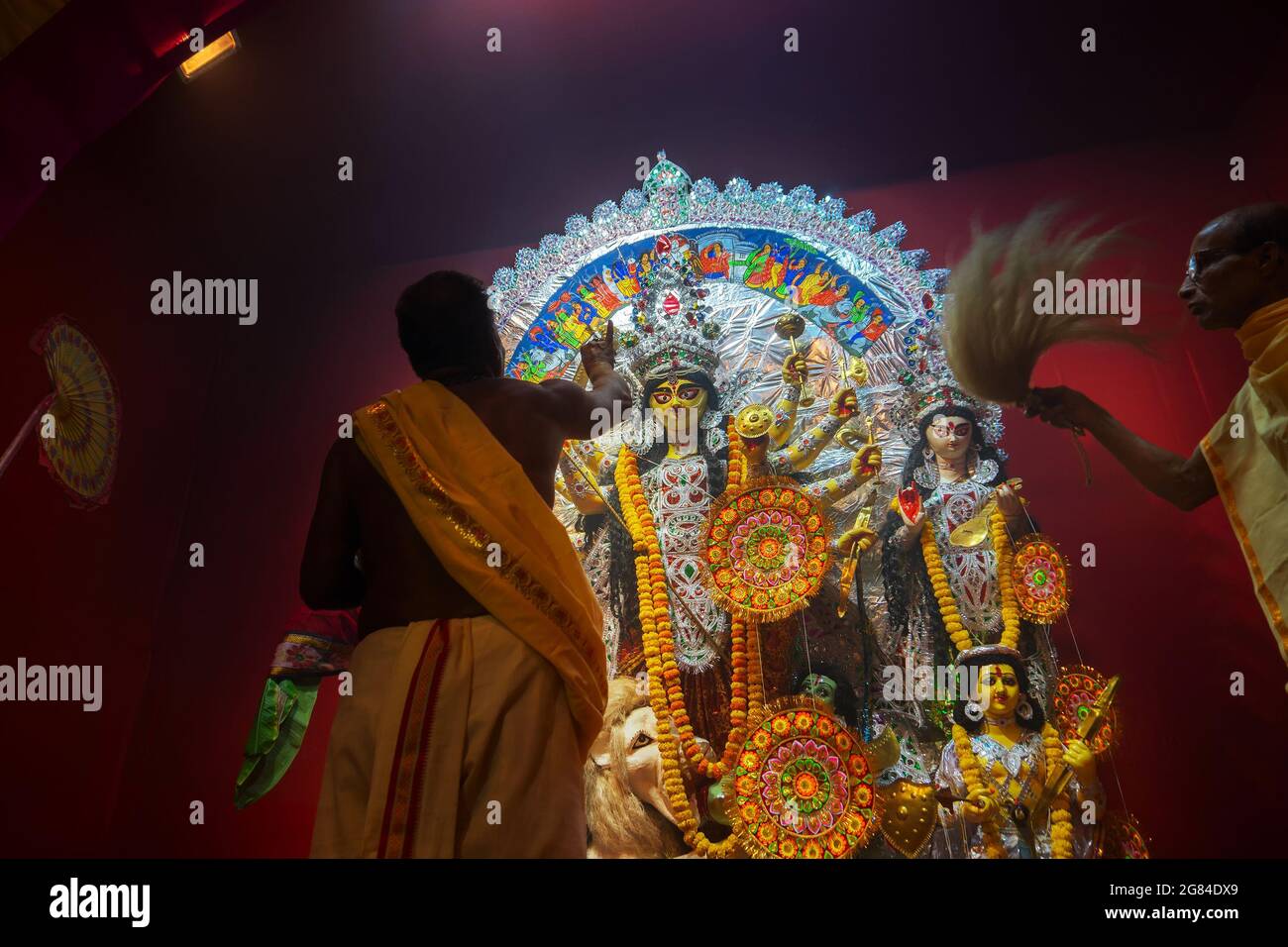Kolkata, India - October 16, 2018 : Hindu Priest worshipping Goddess ...