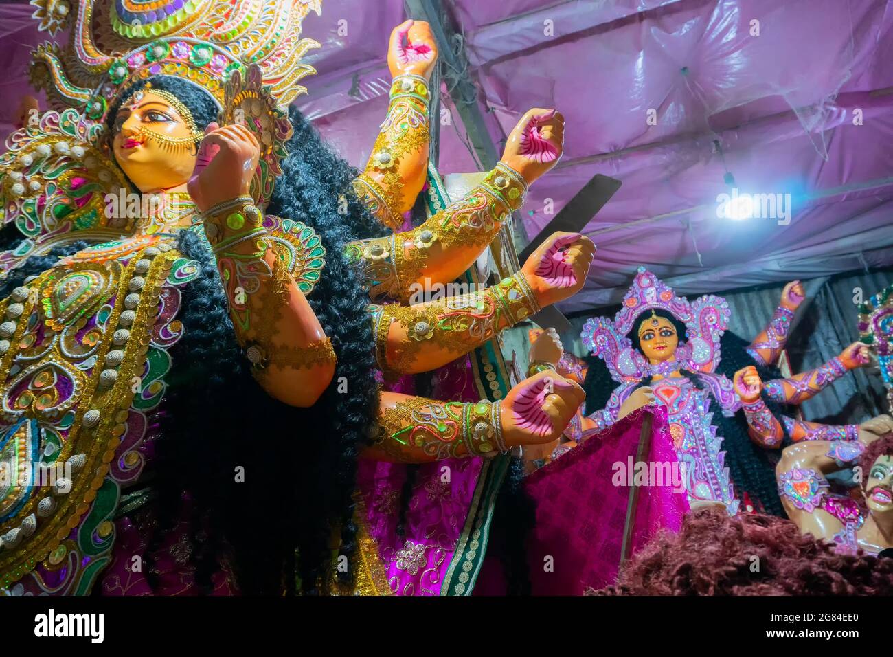 Durga puja festival kolkata hi-res stock photography and images - Alamy