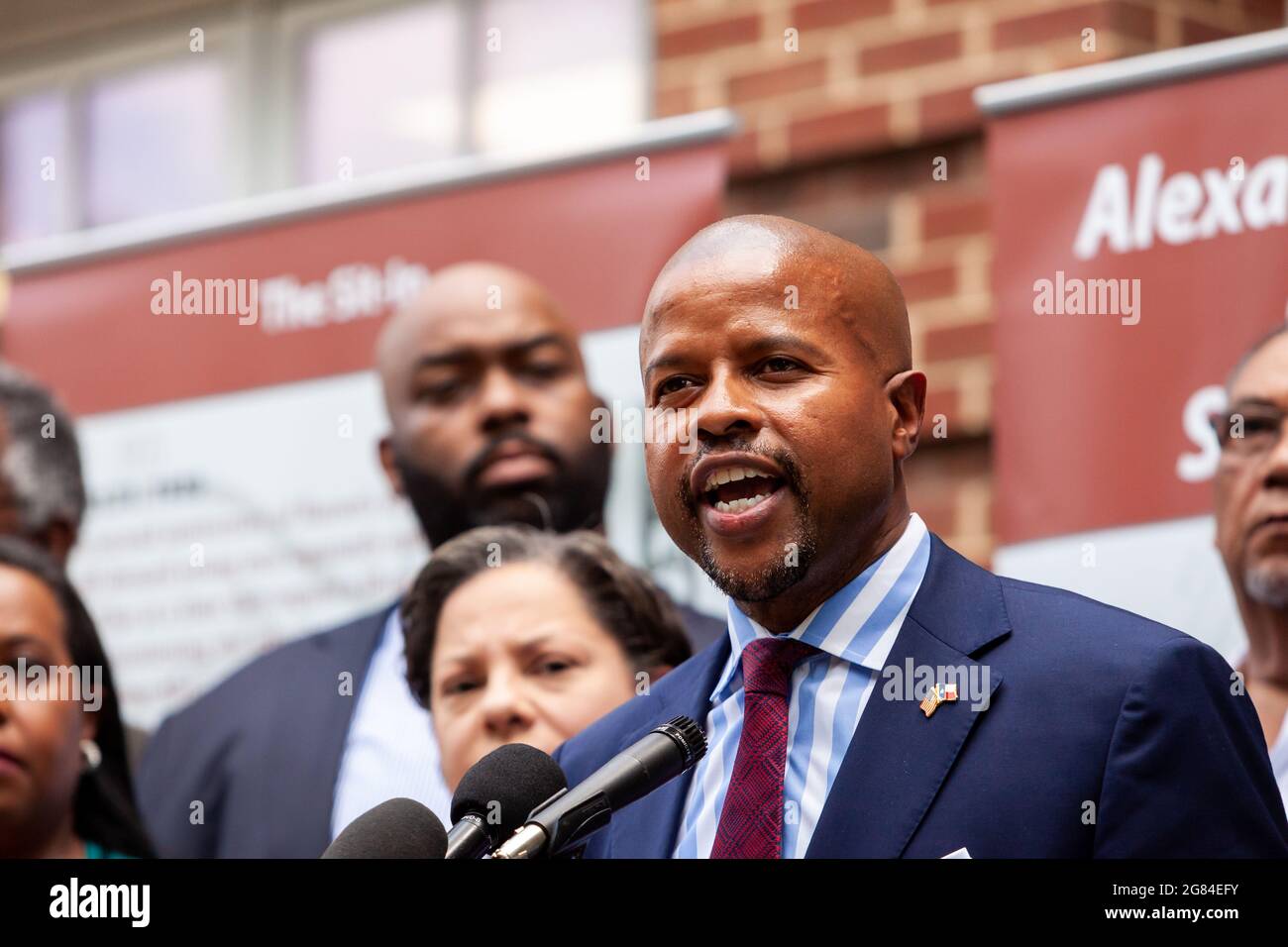 Allison reynolds hi-res stock photography and images - Alamy