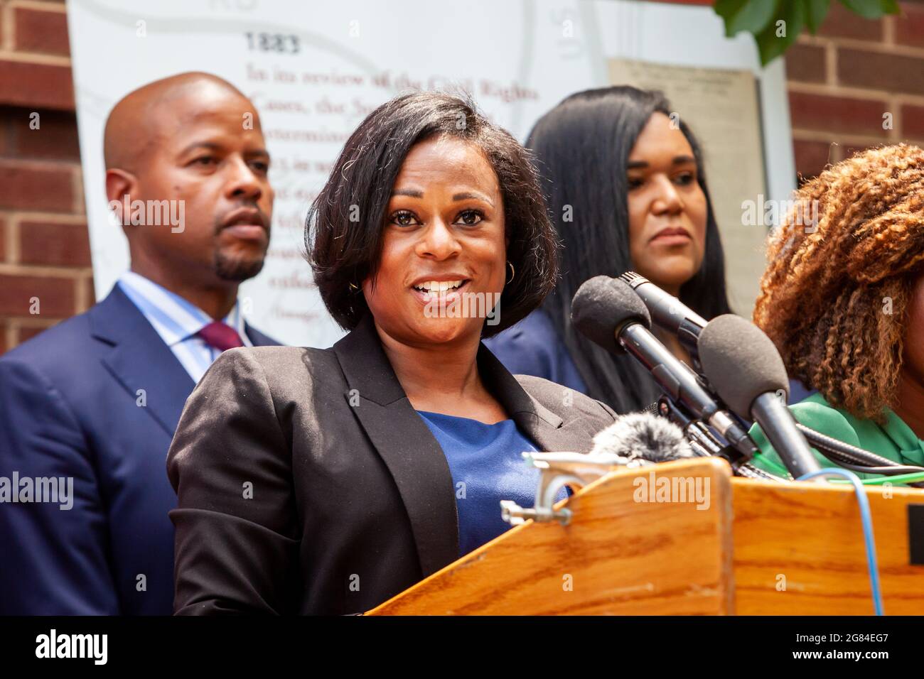 Nicole collier hi-res stock photography and images - Alamy