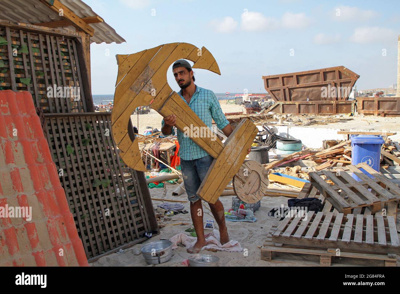 Gaza beach café hi-res stock photography and images - Alamy