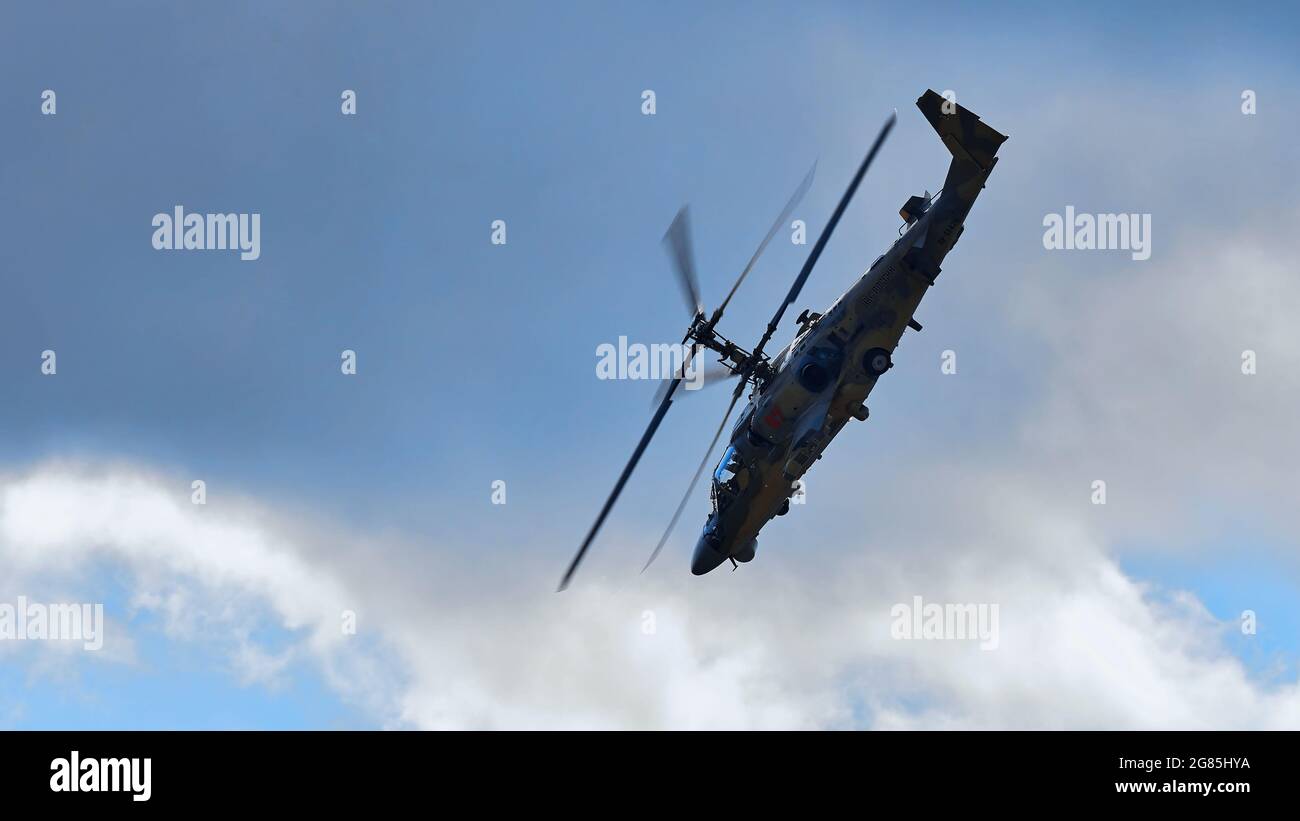 Kamov Ka-52 Alligator (NATO code name: Hokum B). Attack helicopter ...