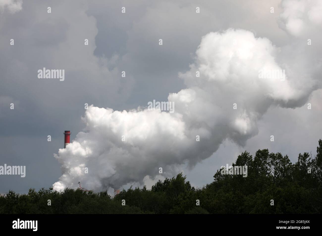 Clouds of smog hi-res stock photography and images - Alamy