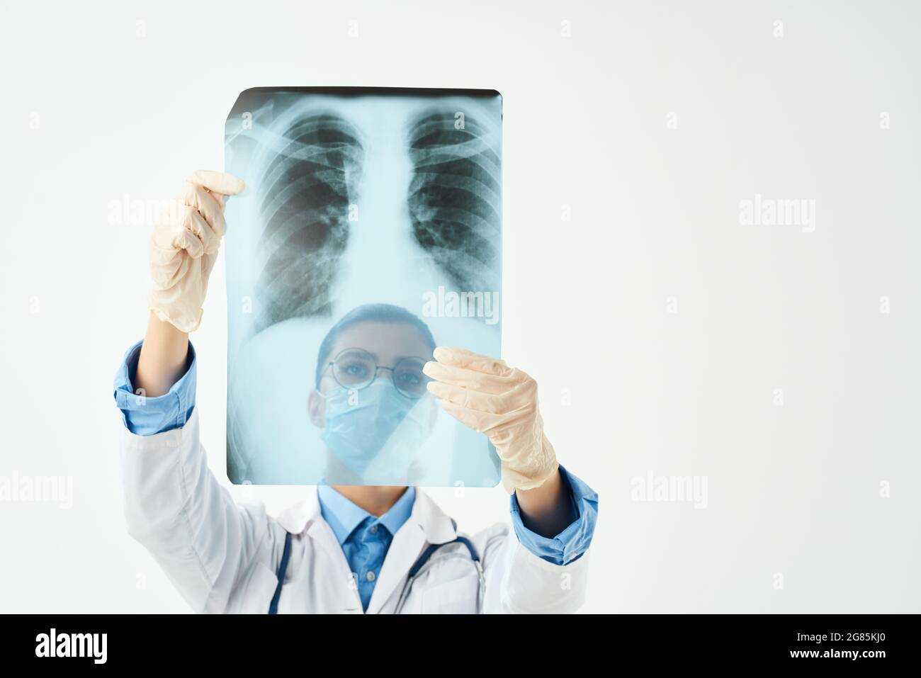 women doctor x-ray health diagnosis hospital professional Stock Photo ...