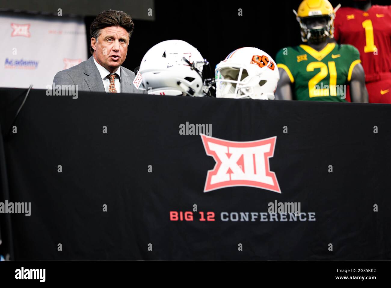 Oklahoma State Cowboys head coach Mike Gundy speaks during Big 12 ...