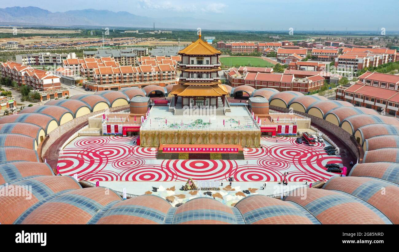 Ningxia hui wine region hi-res stock photography and images - Alamy