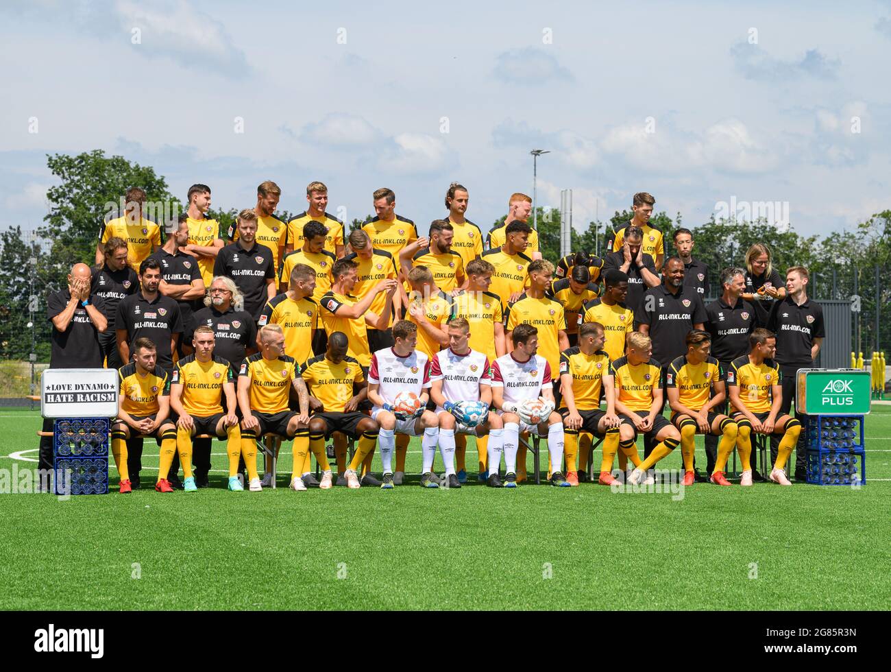 16 July 2021, Saxony, Dresden: Football: 2. league, team photo session ...