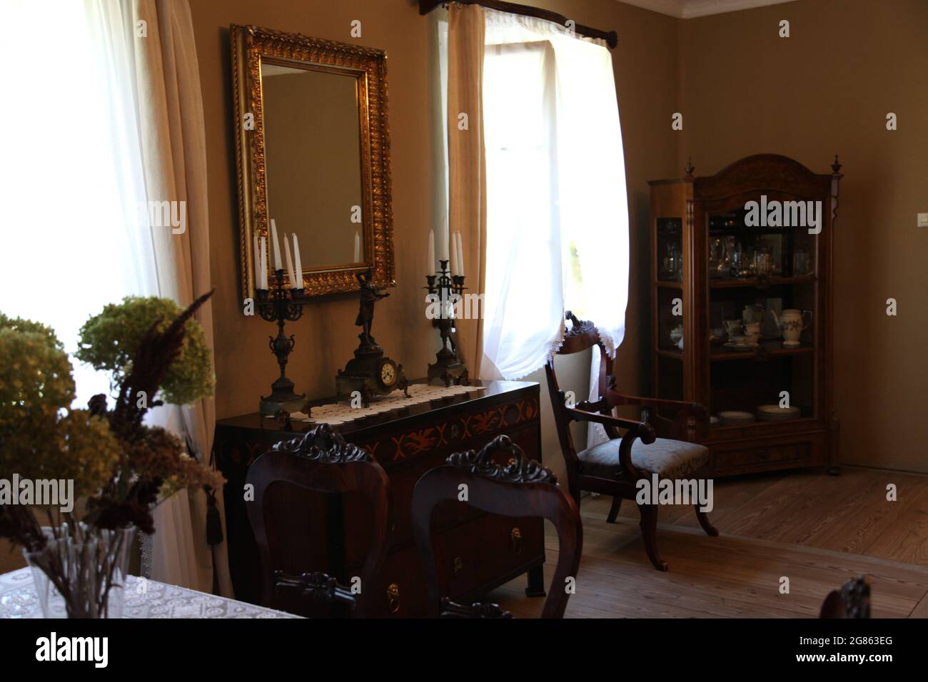 Interior of an old country house hi-res stock photography and images ...