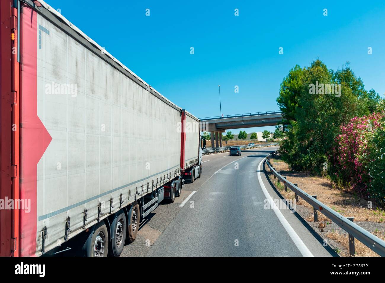 Mega load truck hi-res stock photography and images - Alamy
