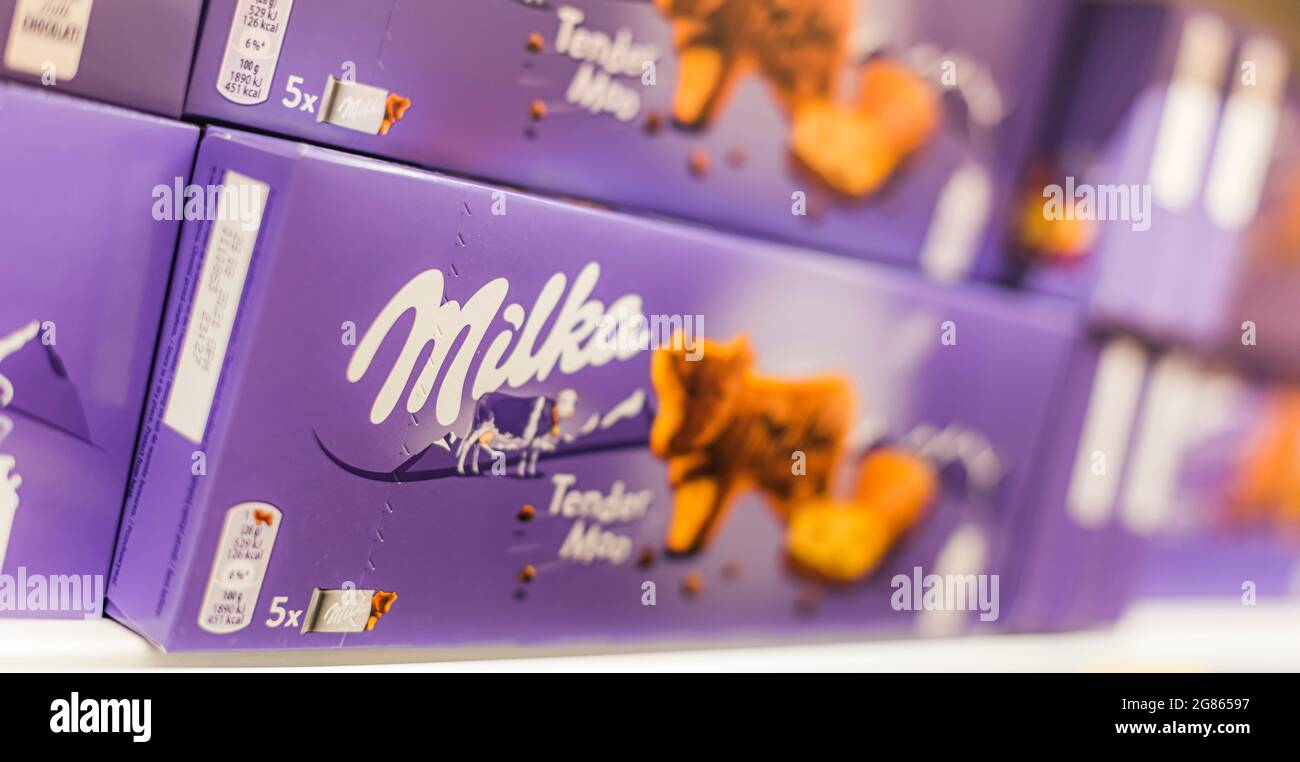 Milka chocolate bars hi-res stock photography and images - Alamy