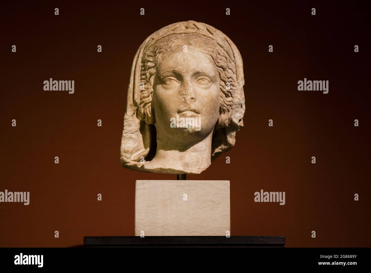 Athena priestess sculpture in Pergamonmuseum in Berlin Stock Photo - Alamy