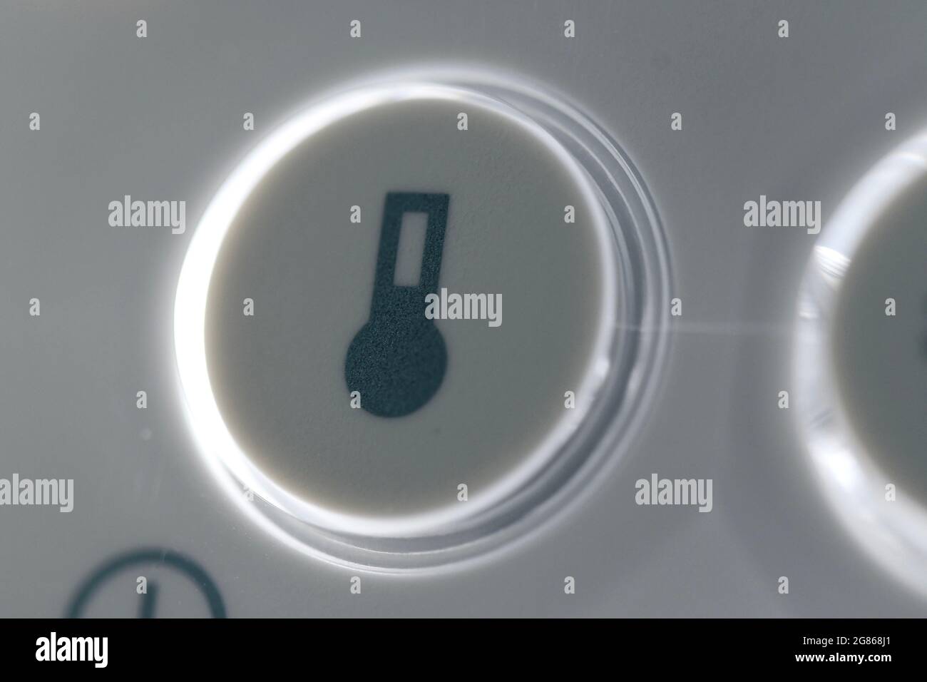 Refrigerator temperature hi-res stock photography and images - Alamy