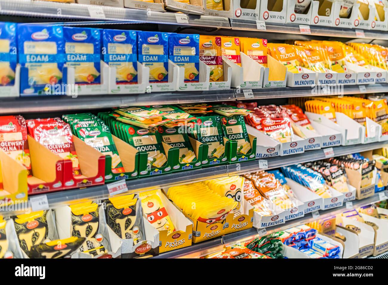 Cheese display grocery store hi-res stock photography and images - Alamy