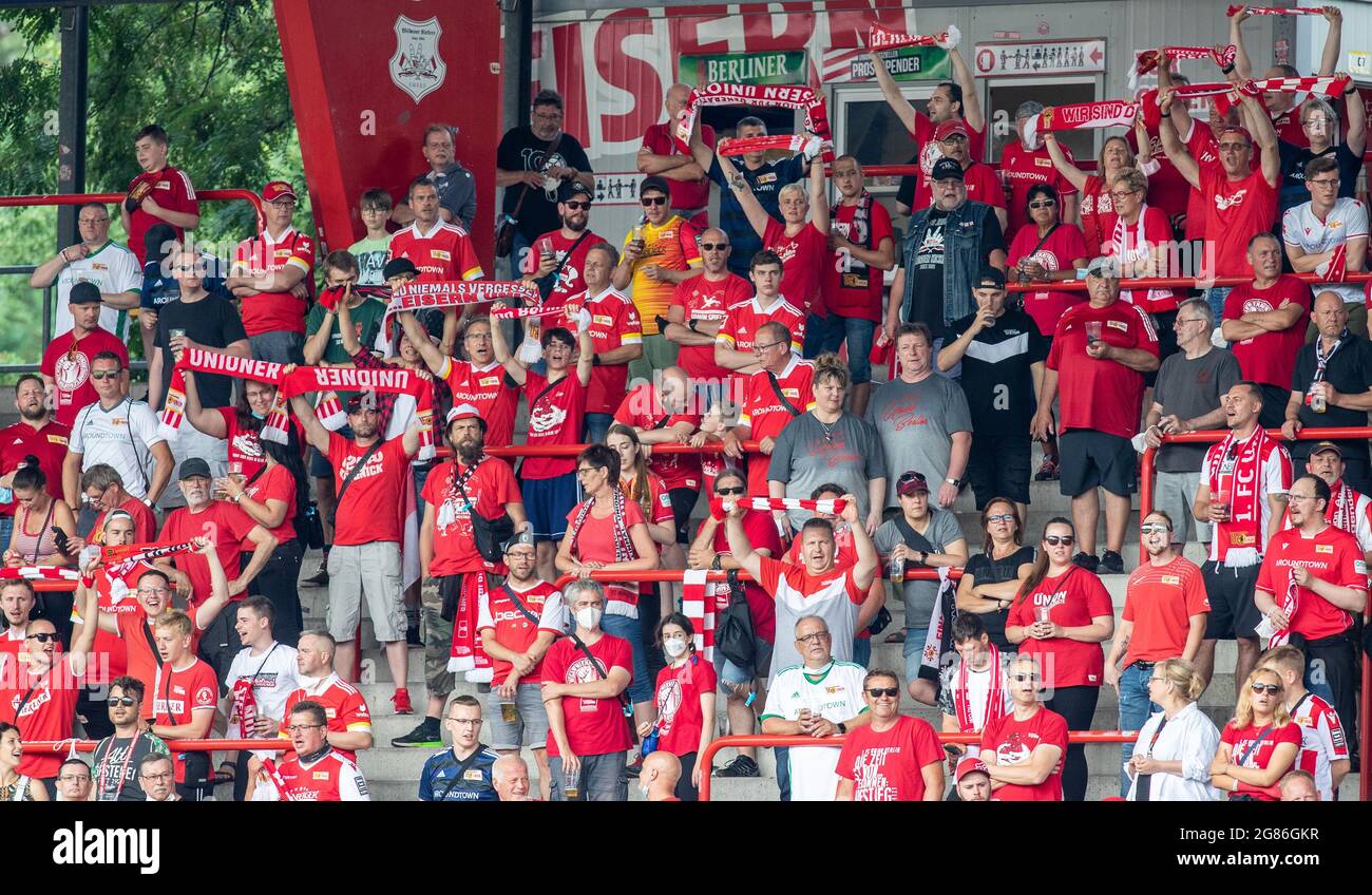 Union berlin dynamo hi-res stock photography and images - Alamy