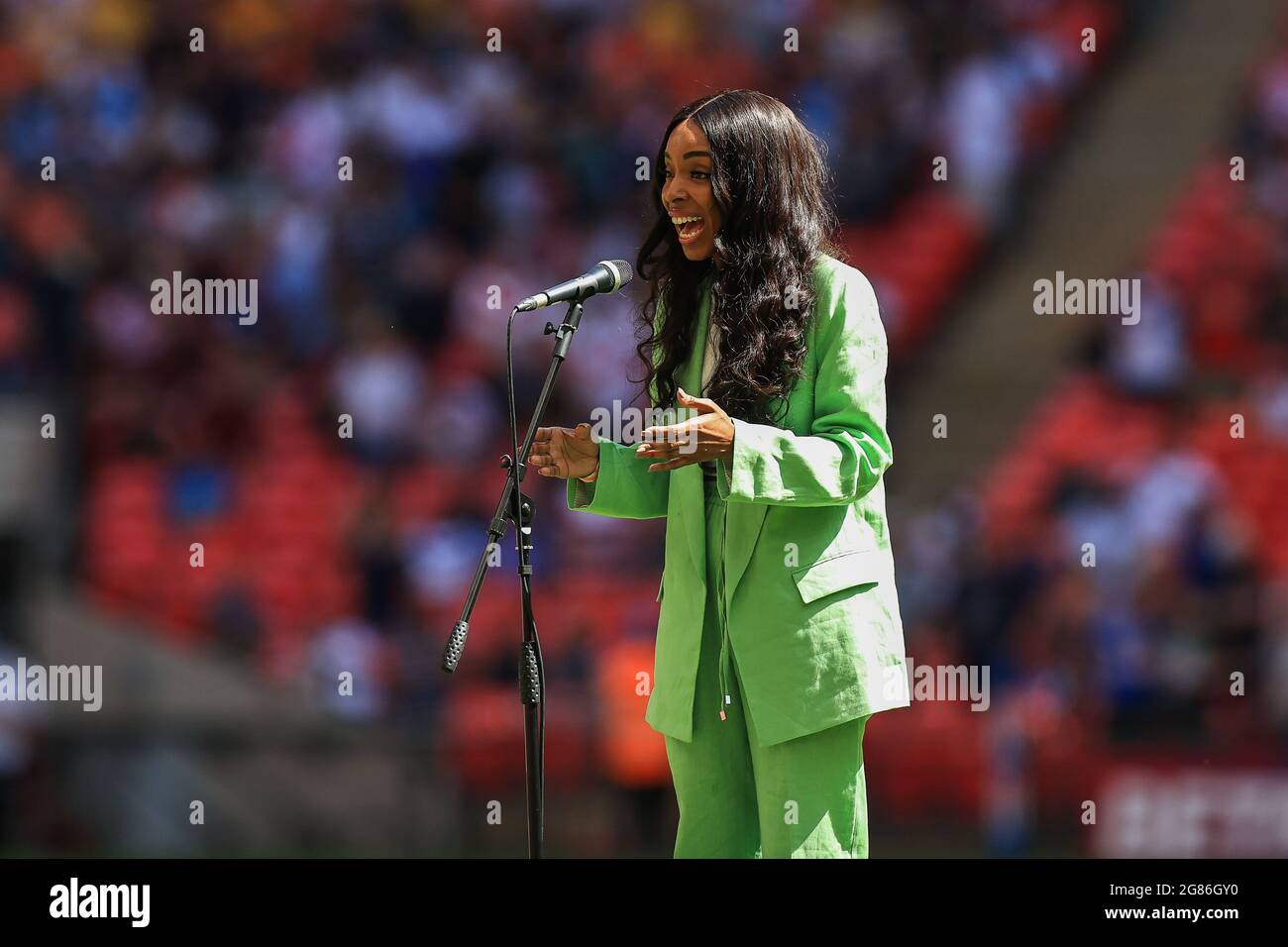 Sabrina singer hi-res stock photography and images - Alamy
