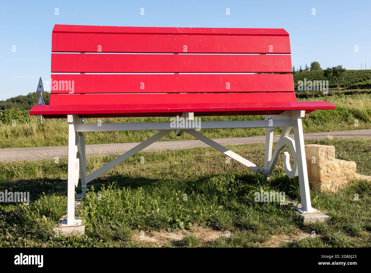 Bench benches hi-res stock photography and images - Alamy